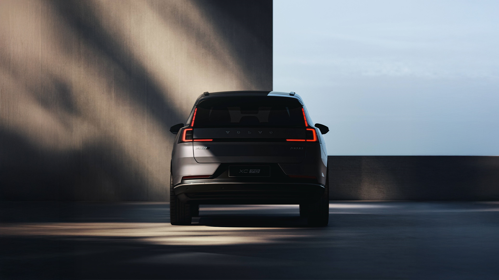 Coming soon: the new Volvo XC70, Volvo Cars’ first extended-range plug ...